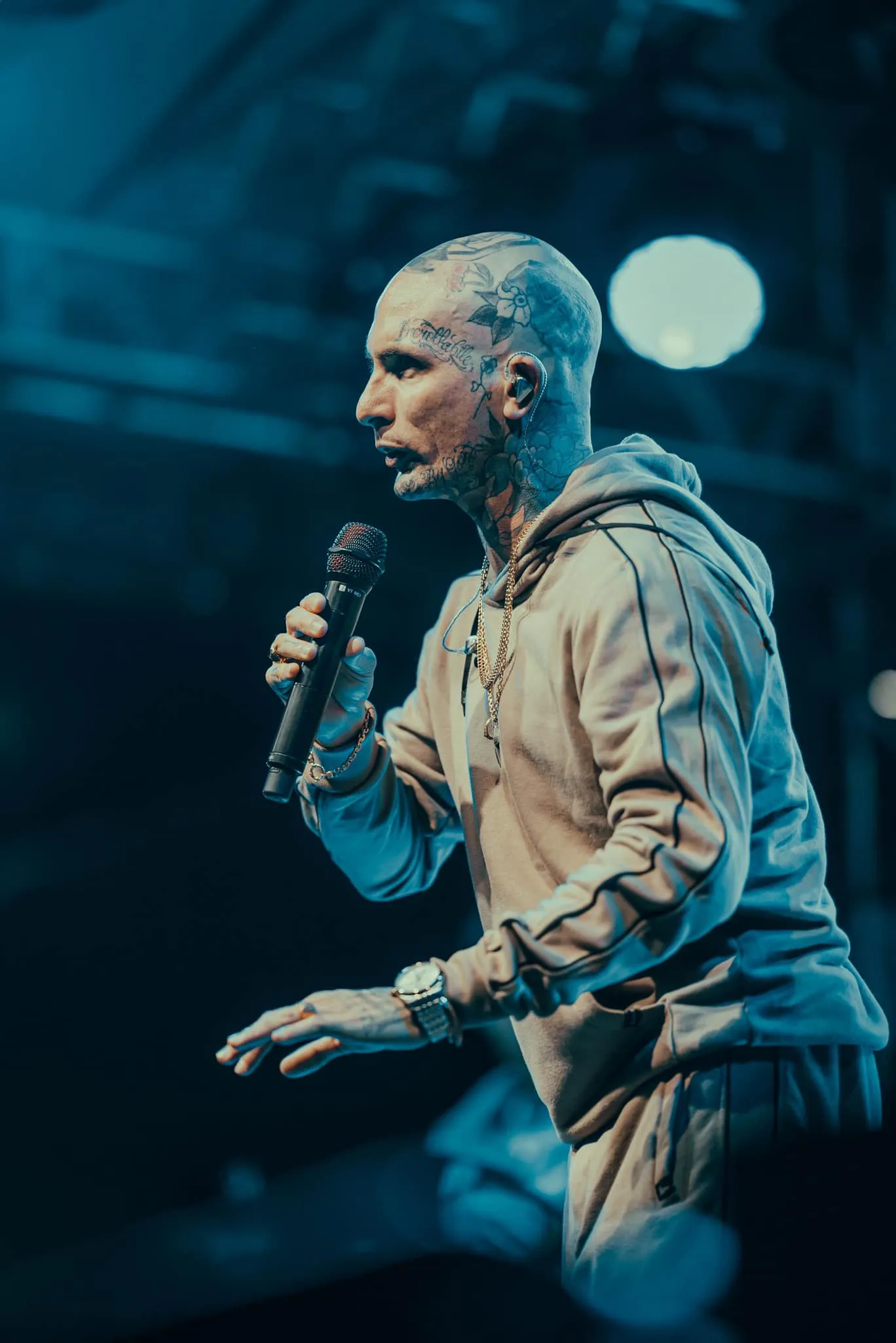 Se presenta Emmanuel Noir con "Ke personajes" en Villa Mitre/Tucumán y ...
